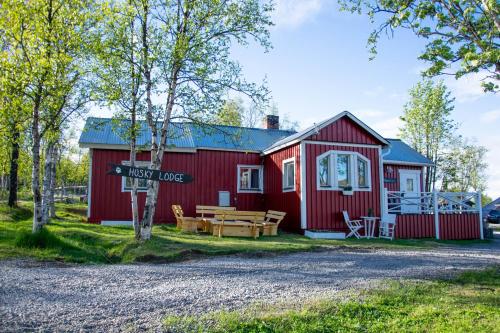 Husky Lodge - HotelMania.net