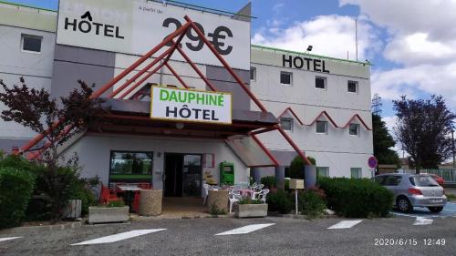 Le Dauphine - HotelMania.net