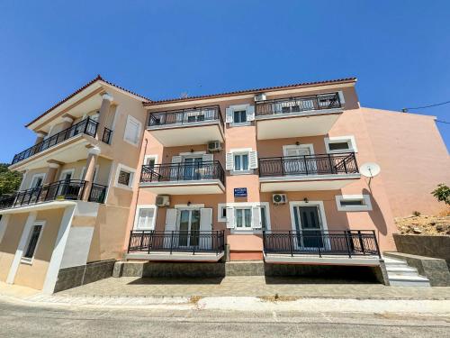 Katinas apartments - HotelMania.net
